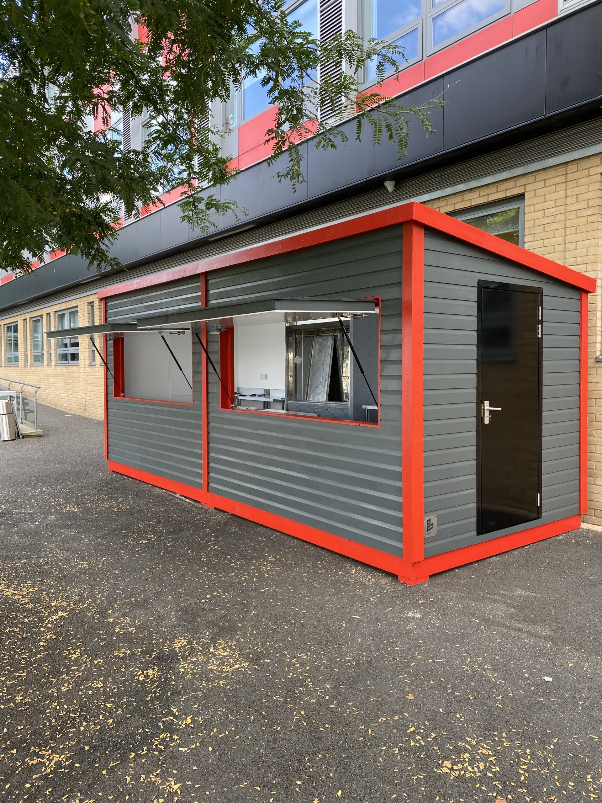 6m x 2.4m Shipping Container Food Kiosk | hello@bigkahuna.co.uk
