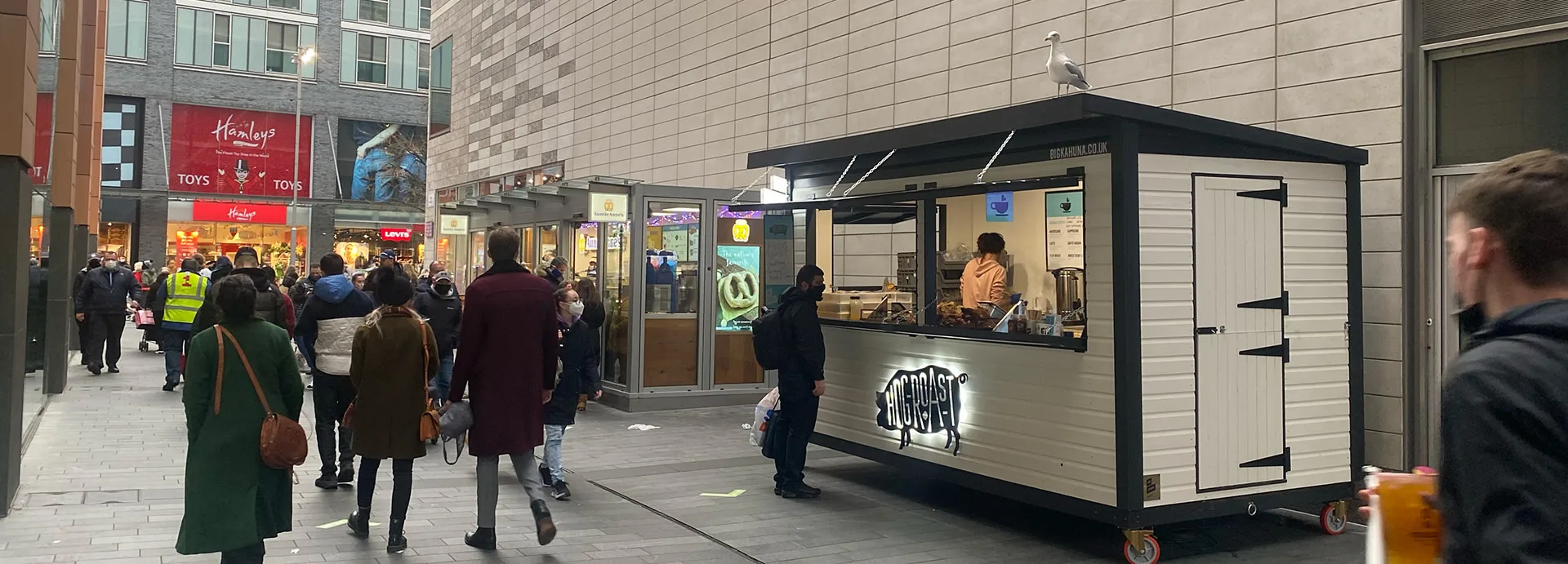 Pedestrian Street Kiosk NYC Businesses Advertising On LinkNYC Kiosks