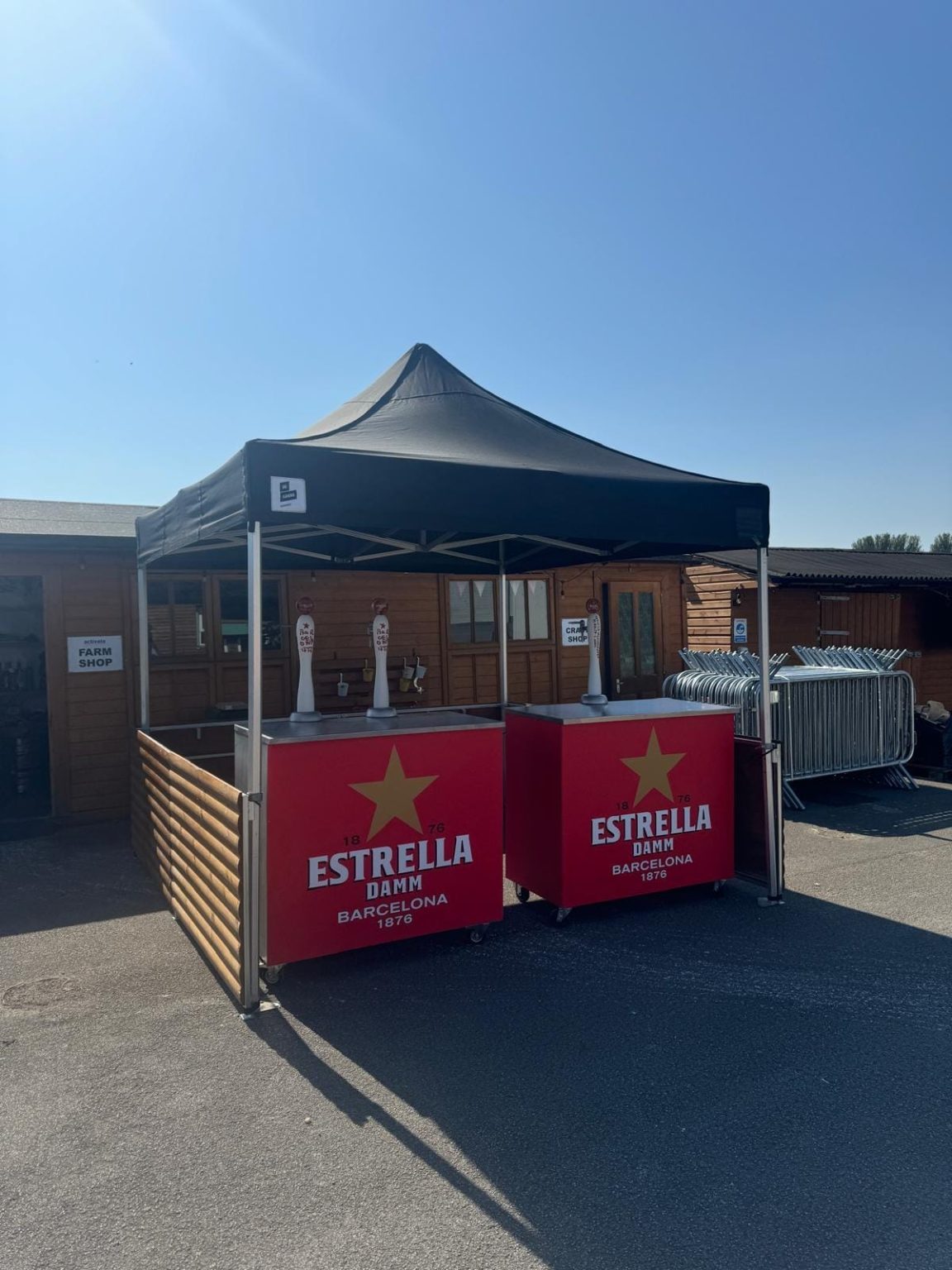 Estrella Bar + Stall Hire | hello@bigkahuna.co.uk