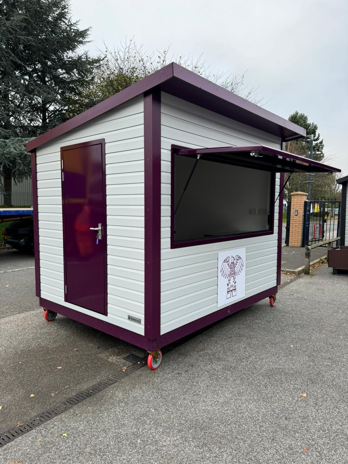 3m x 2.3m School Food Pod | hello@bigkahuna.co.uk