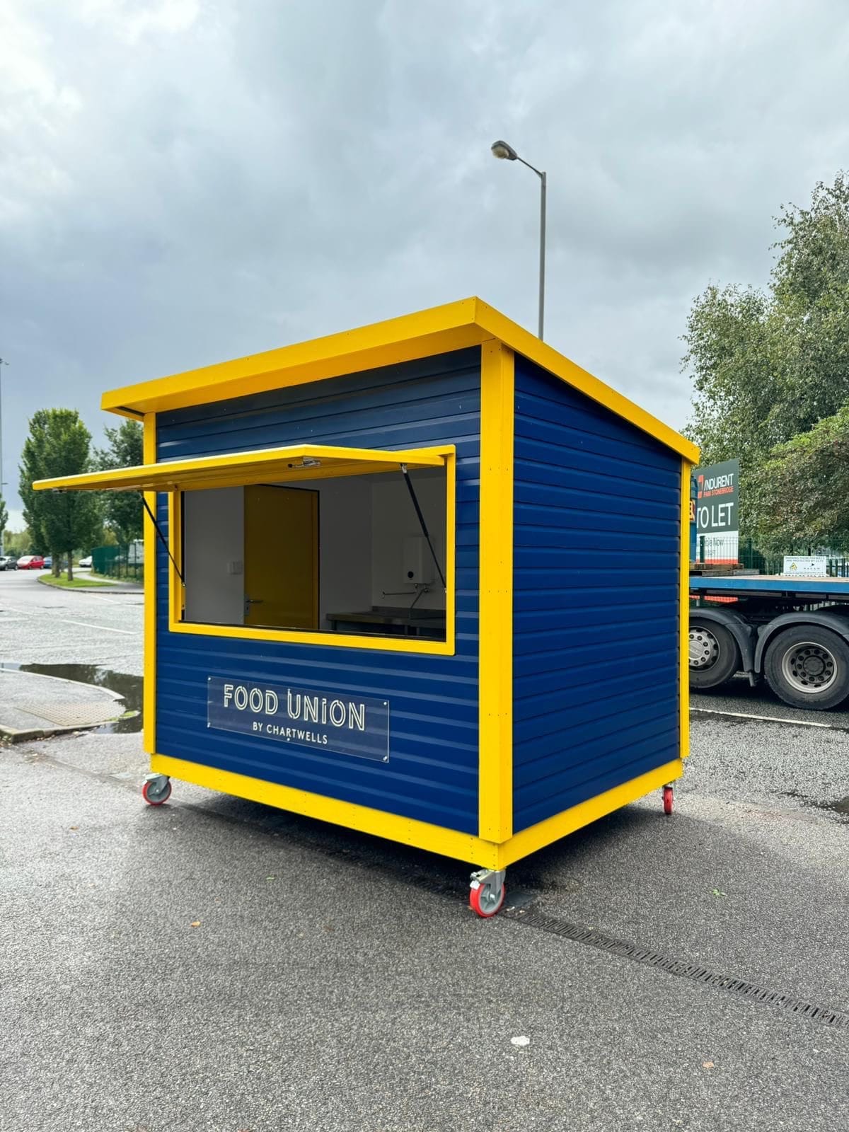 3m x 2.3m Catering Pod | hello@bigkahuna.co.uk